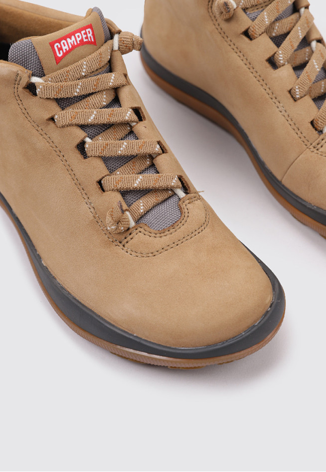 Comprar BOTINES PLANOS K400481-021 de la marca CAMPER de MUJER en color ...